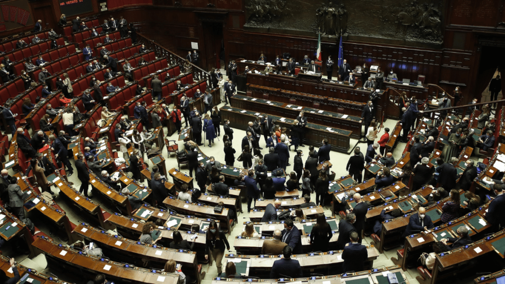 El Parlamento de Italia vota a favor de la energía nuclear para ...