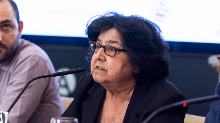 Julia Escobar, la gran rebeldía