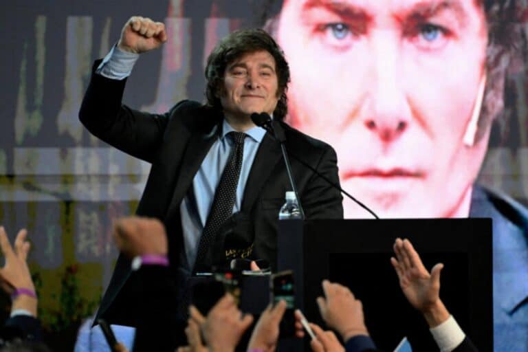 Milei celebra su arrollador triunfo: "Hoy comienza la reconstrucción de Argentina"