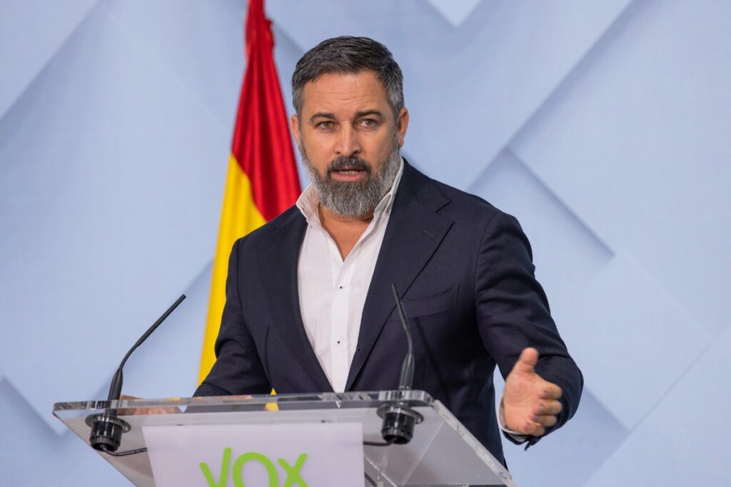 Abascal, sobre el reparto de menas: "Ni a Bilbao, ni a Barcelona, ni a ...