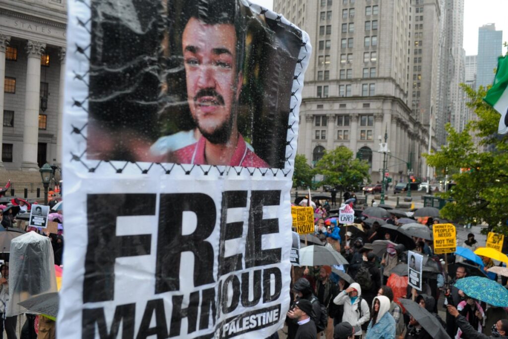 Un juez de Nueva Jersey ordena la liberación del activista proHamás ...