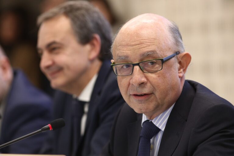 El Gobierno de Sánchez subvencionó con 12.000 euros en plena ...