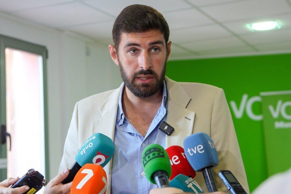 Antelo (VOX) denuncia el "AVE marcha atrás" fruto de la "falta de ...