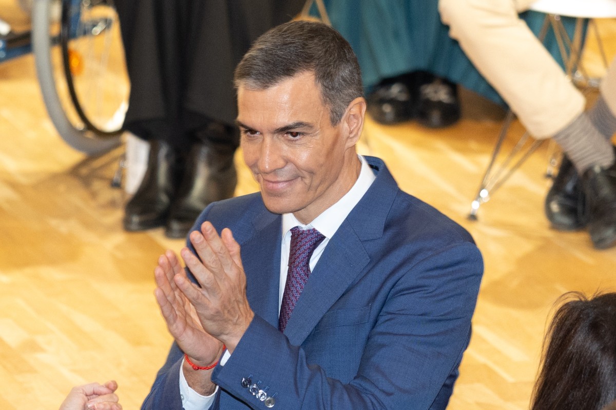 Pedro Sánchez cumple dos años de legislatura asediado por la corrupción ...