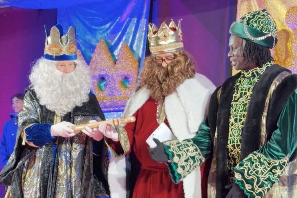 Acoso separatista al Rey Gaspar en Valldoreix (Barcelona) por ...