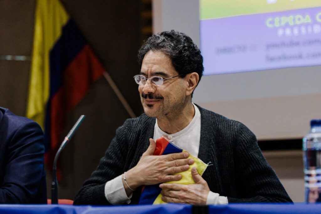 Iván Cepeda, candidato presidencial de la izquierda de Colombia, es ...