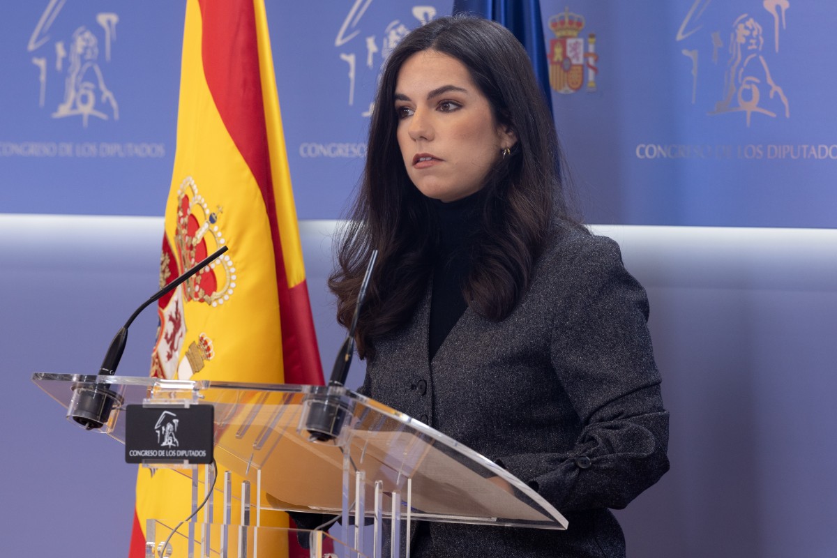 Pepa Millán (VOX) exige a Sánchez que aclare la relación de su familia ...