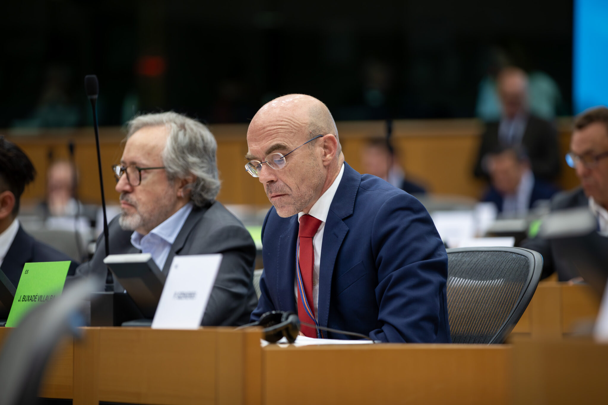 VOX introduce por primera vez la prioridad nacional en Europa