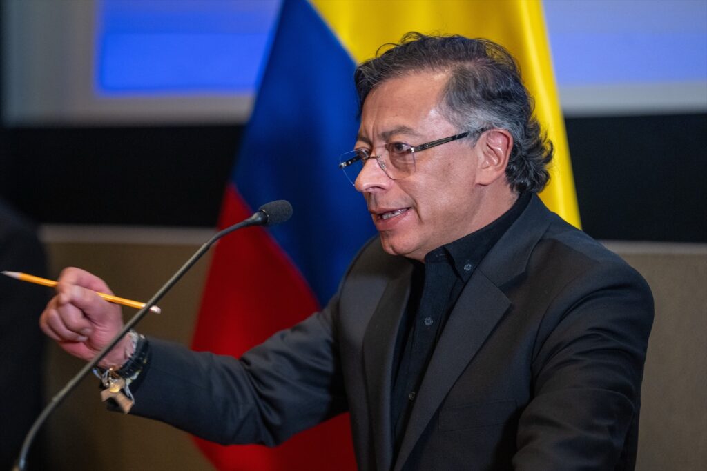 Abren una investigación a Gustavo Petro por presunta injerencia